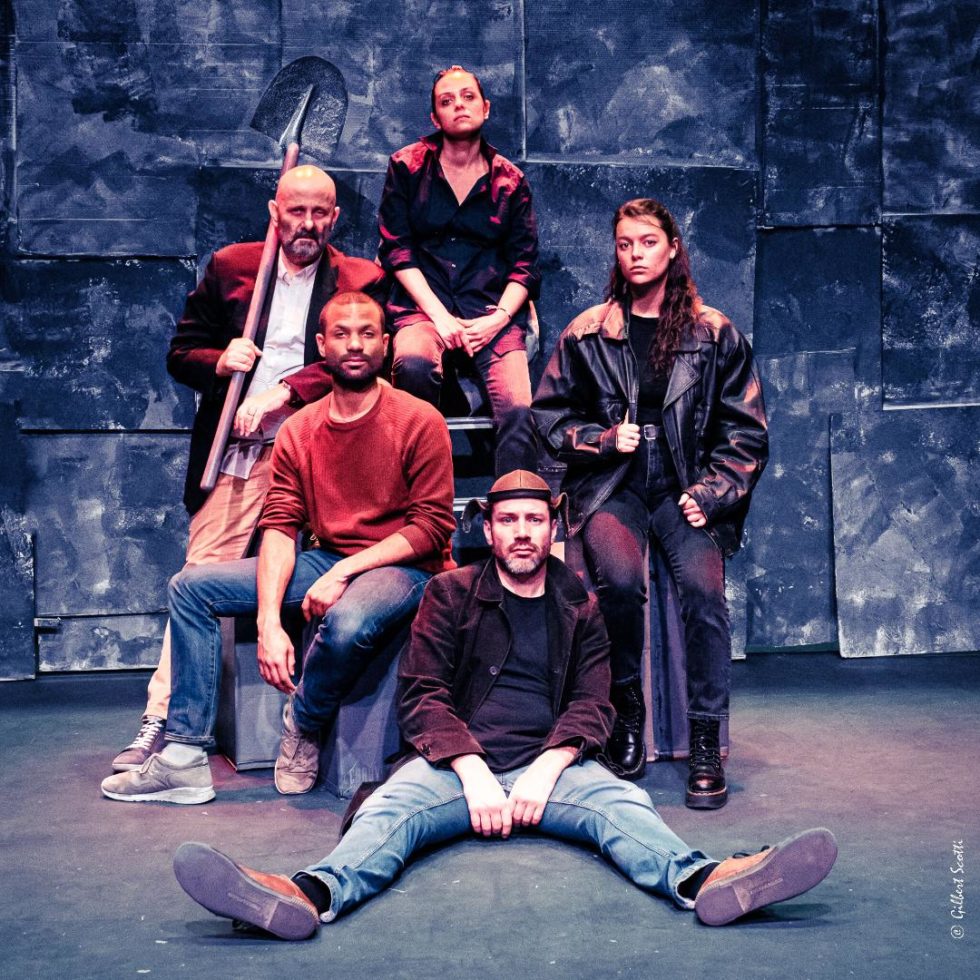 Théâtre : « Le Fossé » de Jean-Baptiste Barbuscia | Sur les planches Théâtre : « Le Fossé » de Jean-Baptiste Barbuscia | Sur les planches